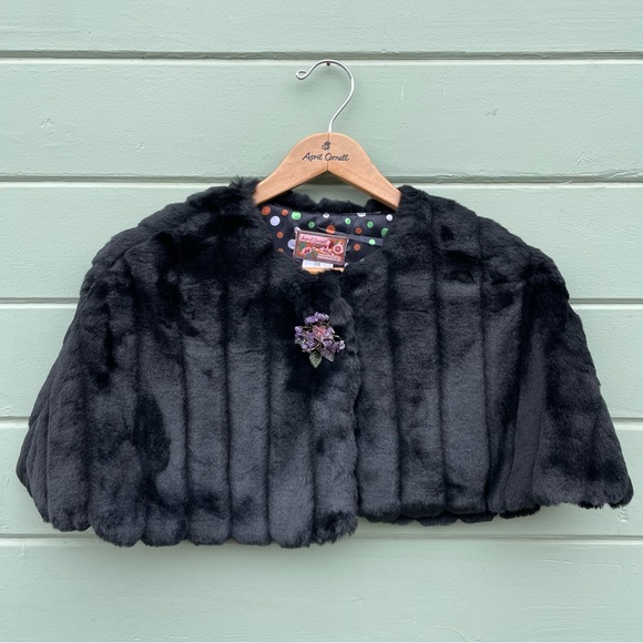 April Cornell | Jackets & Coats | April Cornell Faux Fur Capelet Shawl ...